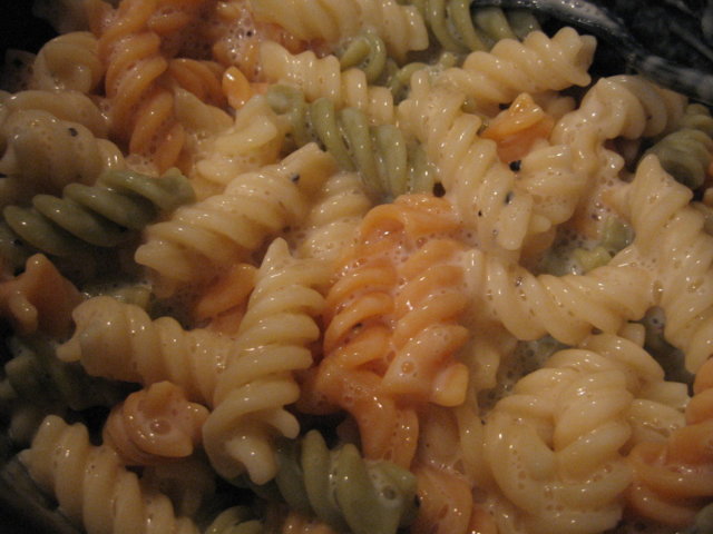 Kermainen pasta - Resepti