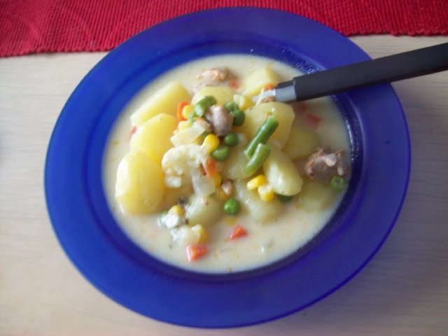 Juustoinen kanakeitto - Resepti