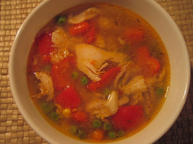 Kirkas kanakeitto - Resepti