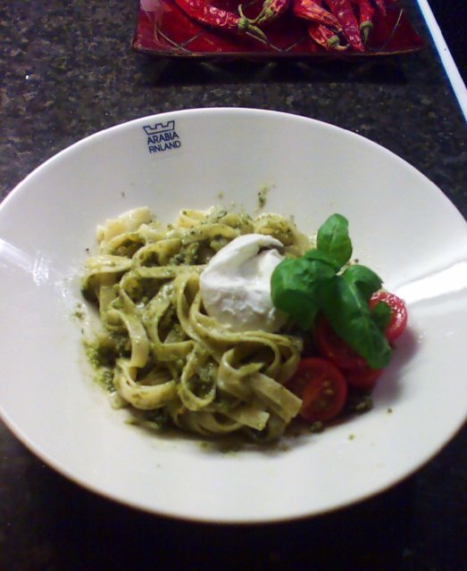 Pesto-pasta - Resepti