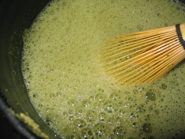 Vihreän teen (matcha) valmistaminen - Resepti