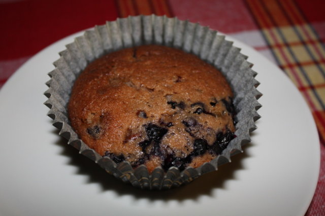 Mustikkasuklaa muffinit vaniljasydämellä - Resepti