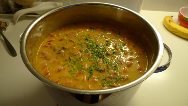 Tuhti nakkikeitto - Resepti