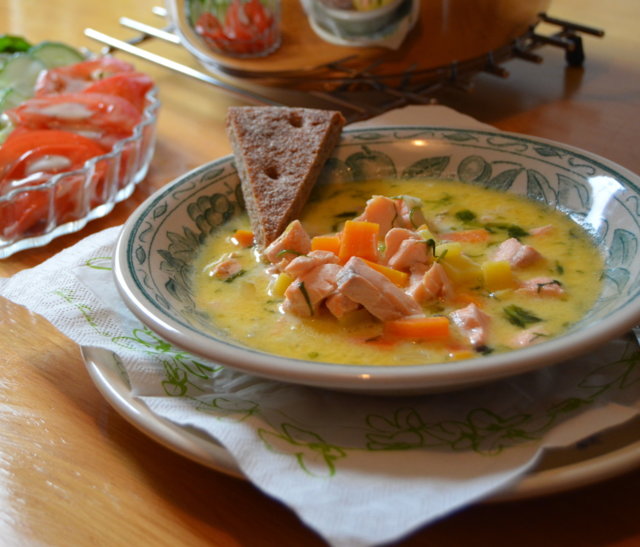 Nami-nami lohikeitto - Resepti