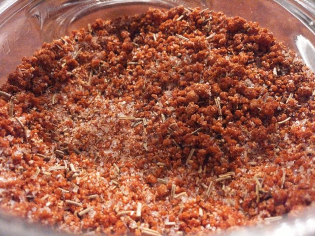 Memphis Dust Rub - mausteseos ribseille - Resepti