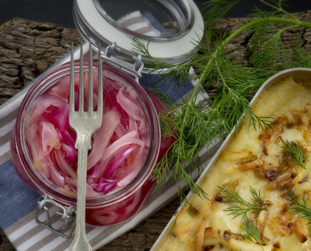 Punasipuli-fenkolipikkelssi - Resepti