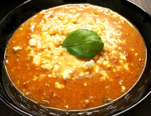 Tomaatti-Feta Keitto - Resepti