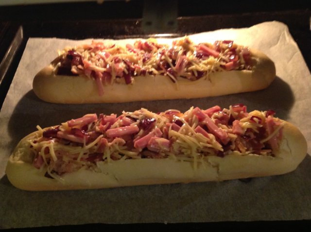 Täytetty patonki - Resepti | Kotikokki.net