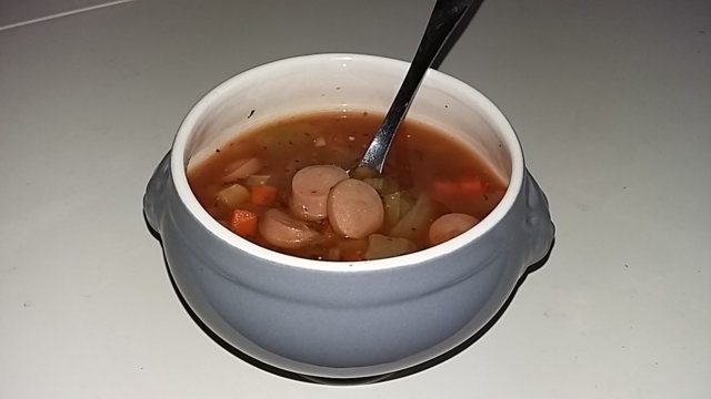 Helppo ja nopea nakkikeitto - Resepti