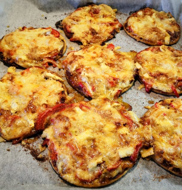 Paprikarieska pizzat - Resepti