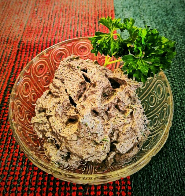 Torvisieni-persilja tuorejuusto - Resepti