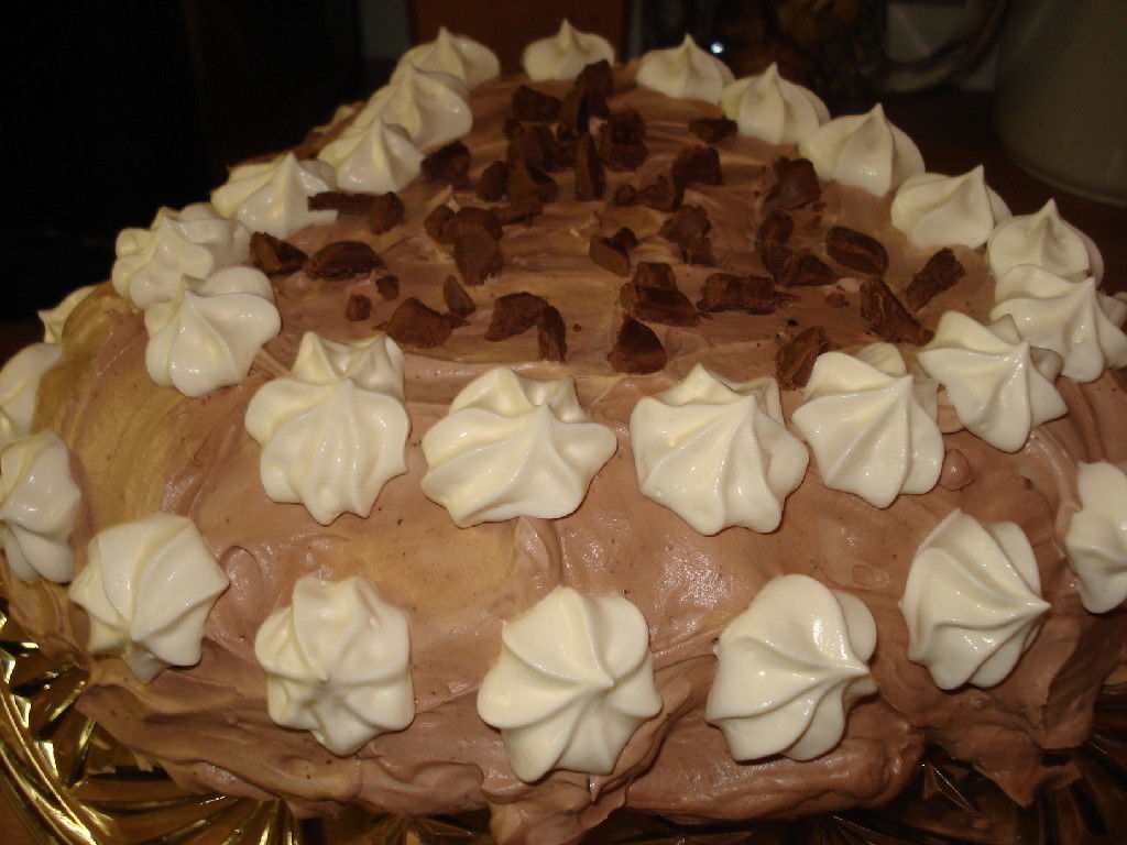 Mannerin maukas suklaakakku - Resepti