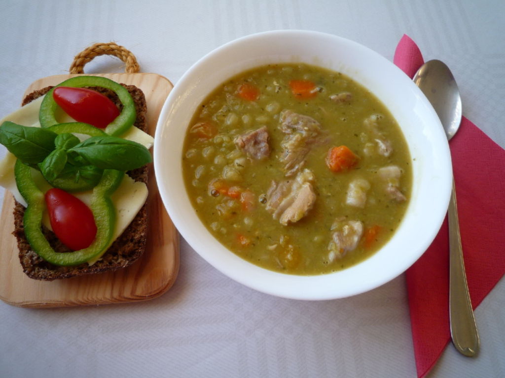 Paparia eli hernekeittoa anopin opeilla - Resepti