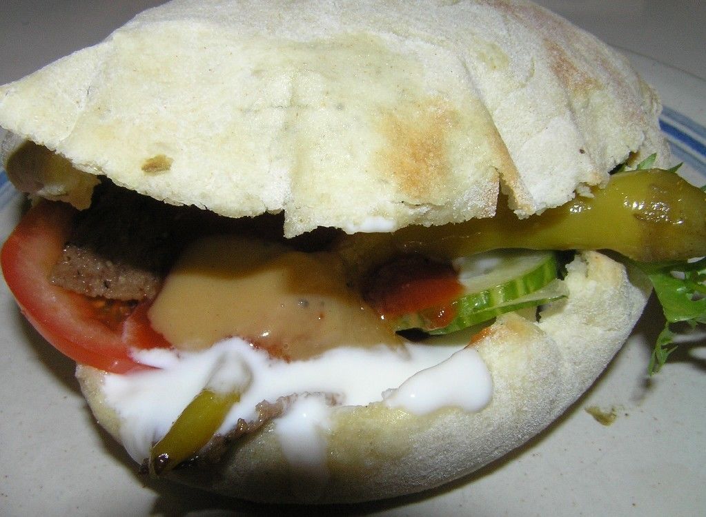 Pitaleipä kebab - Resepti