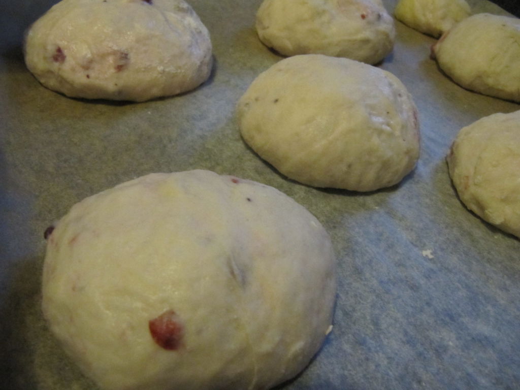 Porkkana tai puolukka pulla - Resepti