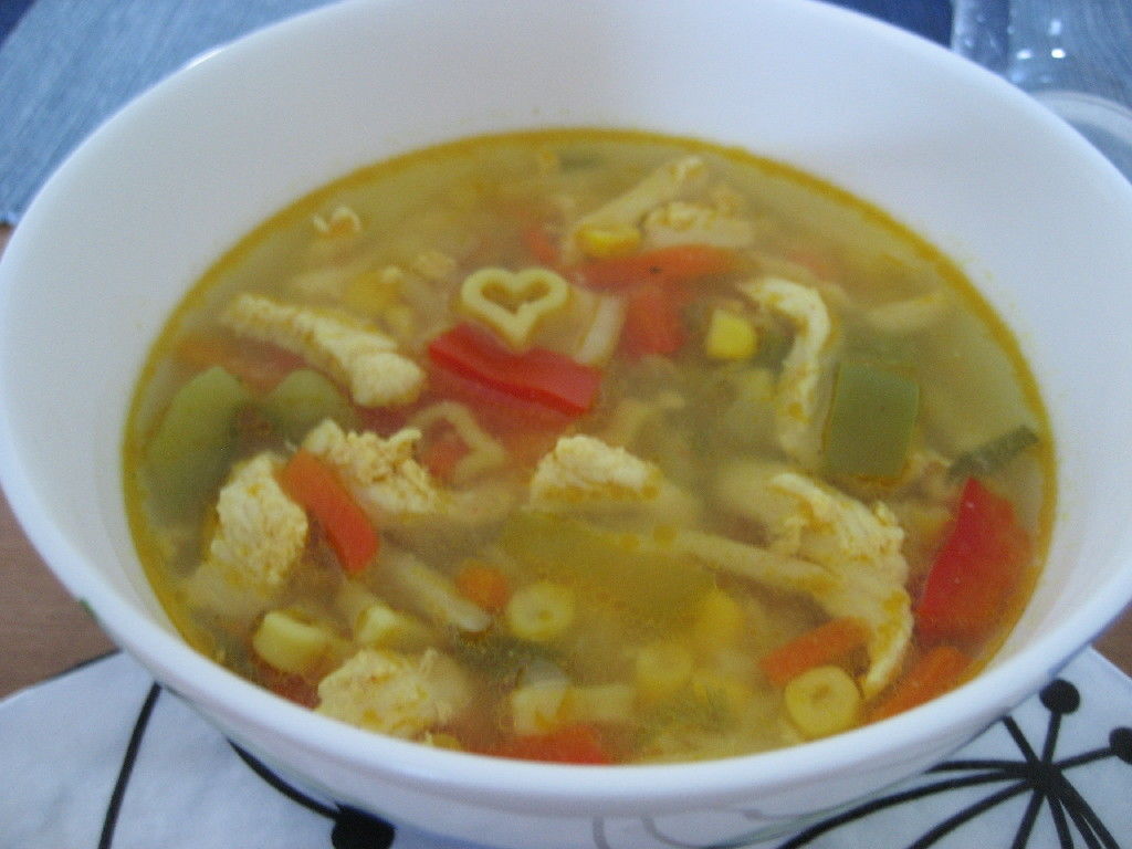 Lempeä kanakeitto - Resepti