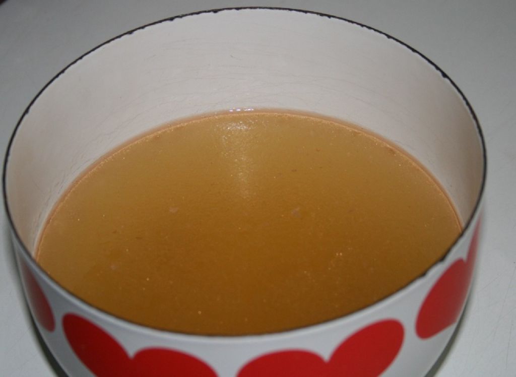 KIRKAS KALAKEITTO (kalaliemi) - Resepti