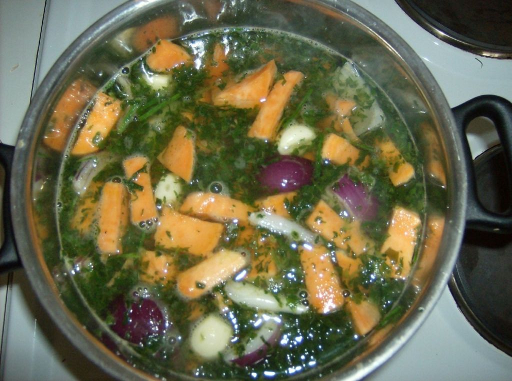 bataatti/pinaatti keitto - Resepti