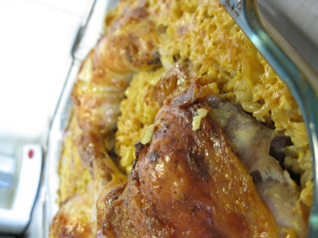 Kana ja riisi -herkku uunissa - Resepti