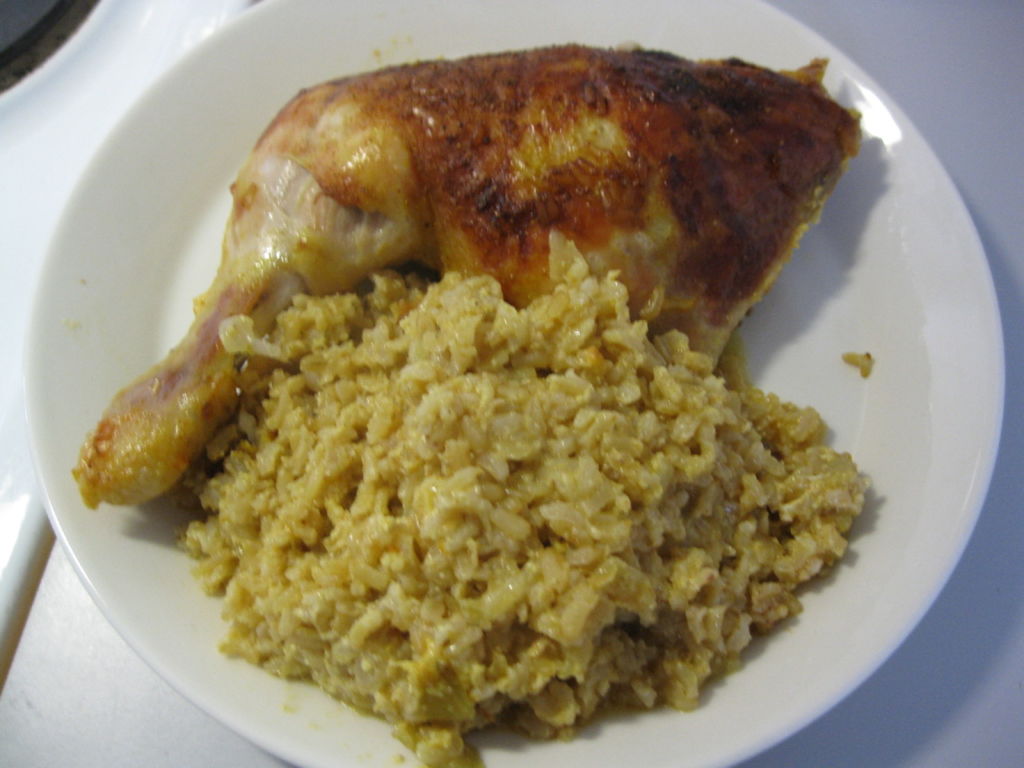 Kana ja riisi -herkku uunissa - Resepti