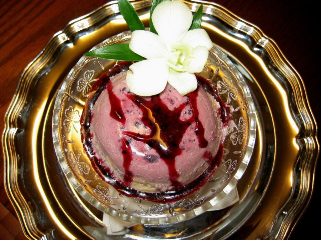 Mustaviinimarja-kermahyytelö - Resepti