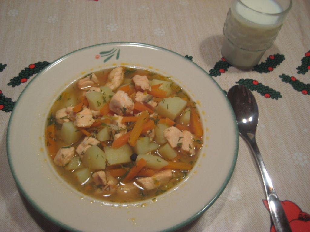 lohikeitto kirkas liemi - Resepti