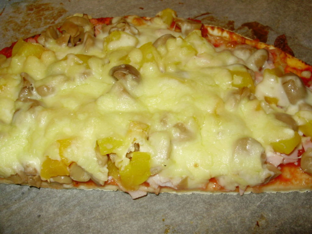 PIZZAA "Kinkku" - Resepti