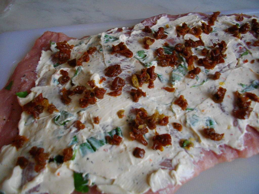 Täytetty Possun ulkofile ja Pähkinäiset perunat - Resepti