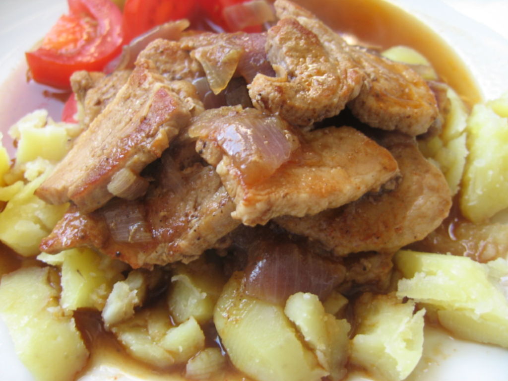 Lihakastike kylkisiivuista (Jauhoton läskisoosi) - Resepti