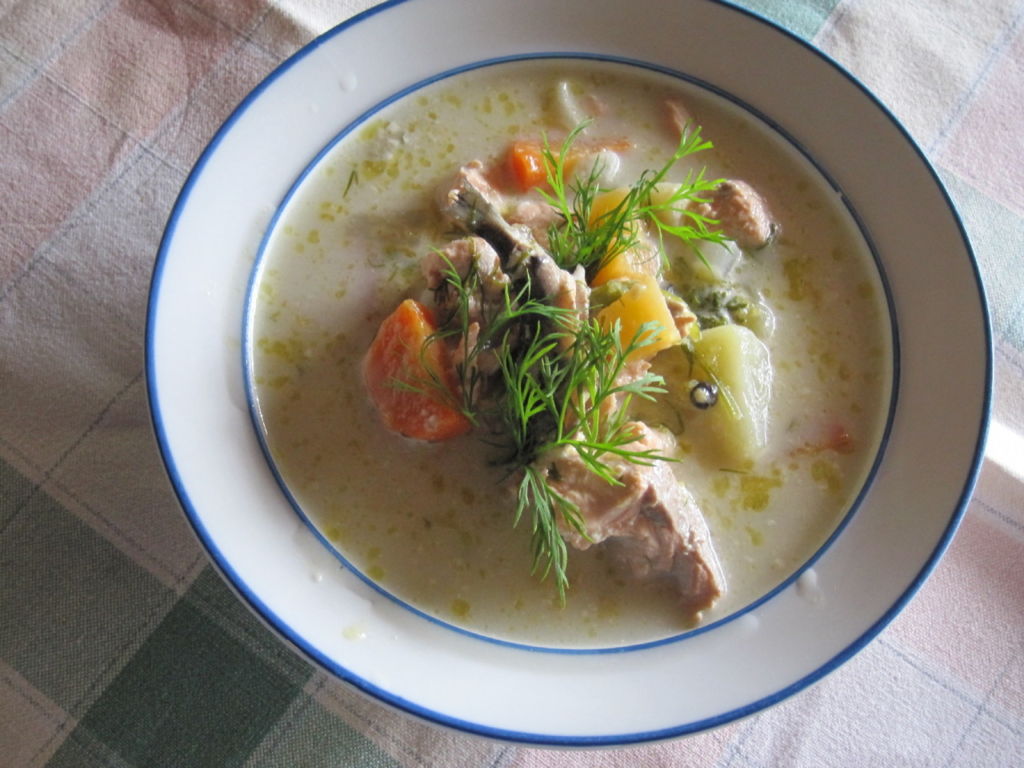 Muikku-lohikeitto - Resepti