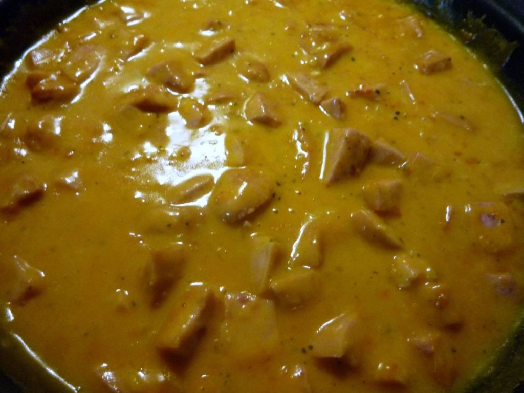 Maggi mix Makkarakastike - Resepti