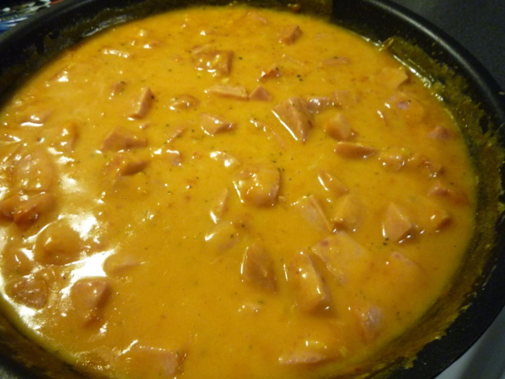 Maggi mix Makkarakastike - Resepti