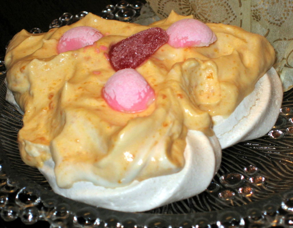 Tyrnikermavaahtoa ja marenkia - Resepti