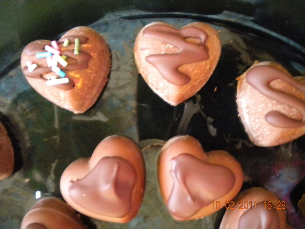 karkki-suklaakonvehdit - Resepti