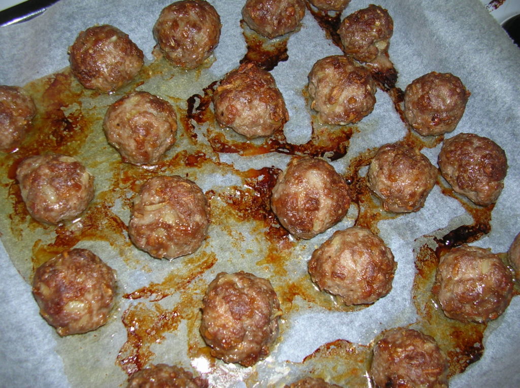 Helpot lihapullat - Resepti