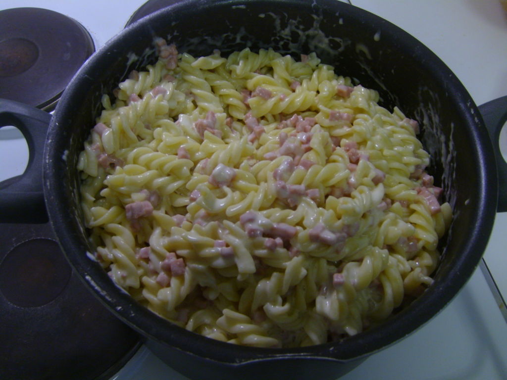 NOPEA JUUSTO-KINKKUPASTA - Resepti