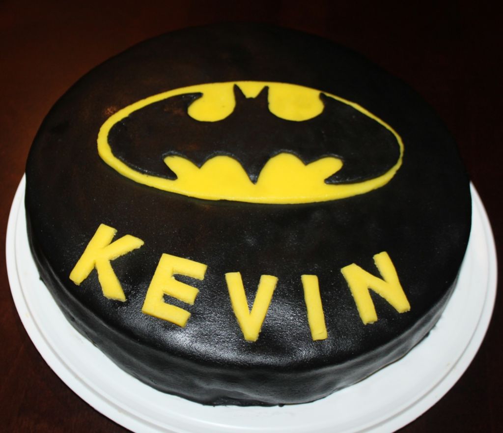 Batman kakku - Resepti