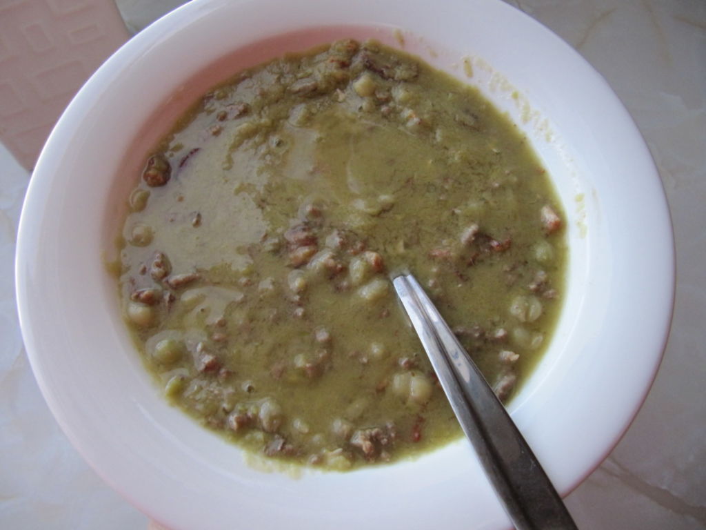 Hernekeitto pekonilla - Resepti