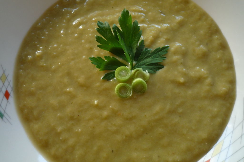 Valkosipulinen keitto - Resepti