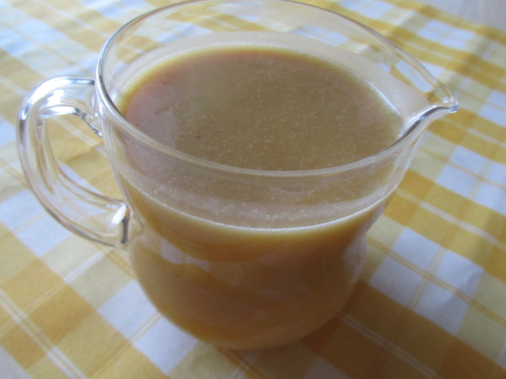 Sinappi-hunajasalaattikastike - Resepti