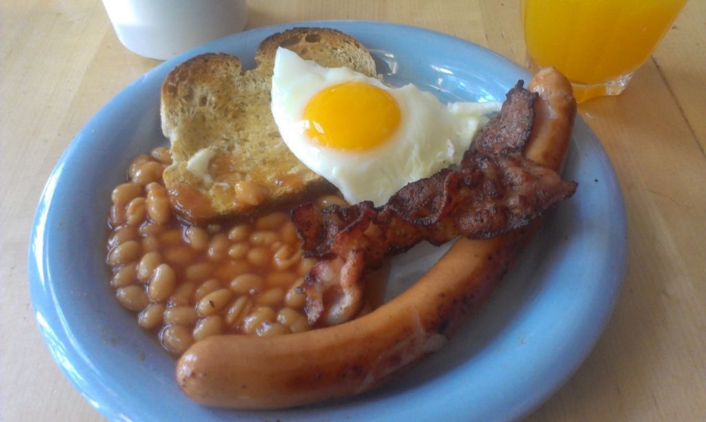 Englantilainen aamupala - Resepti