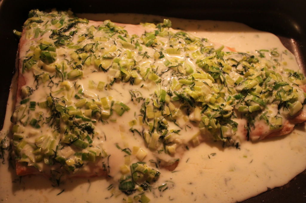 Uunilohi purjohunnulla - Resepti