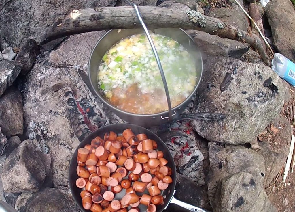 Nakkikeitto - Resepti