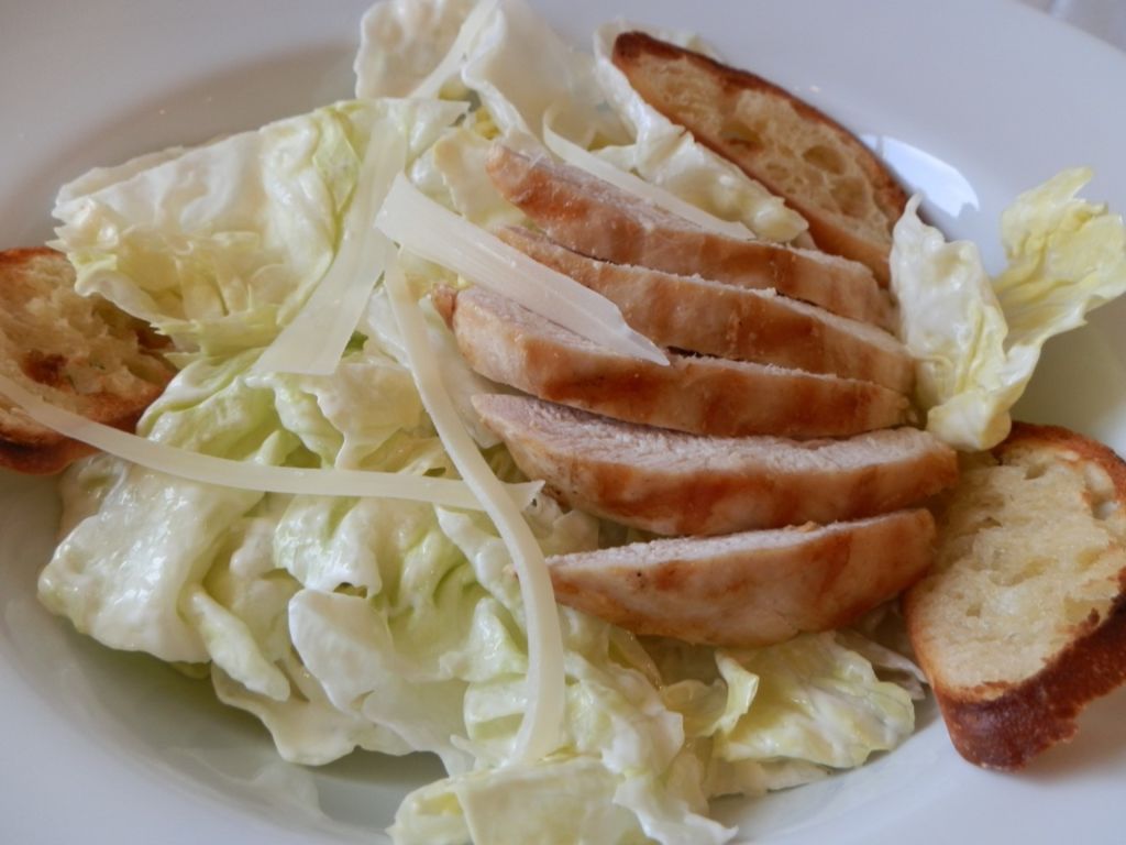 Caesar-salaatti - Resepti