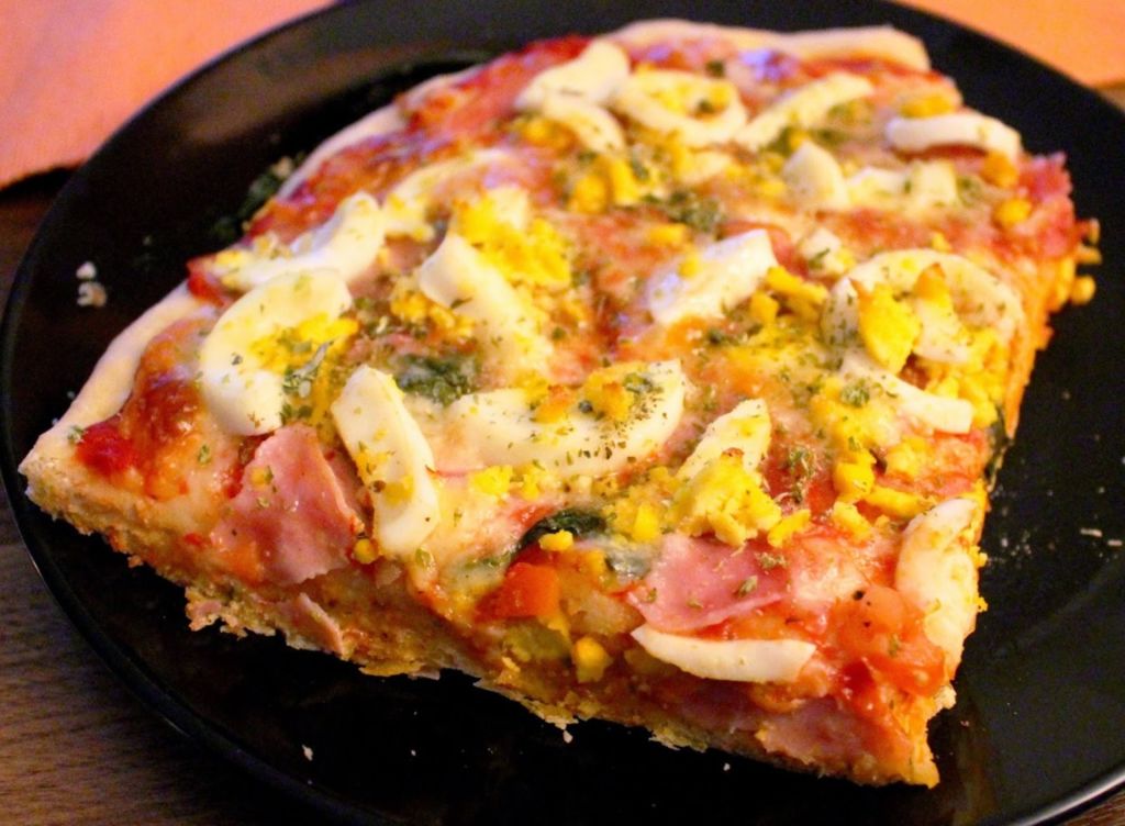 Kinkku-Kananmuna Pizza - Resepti