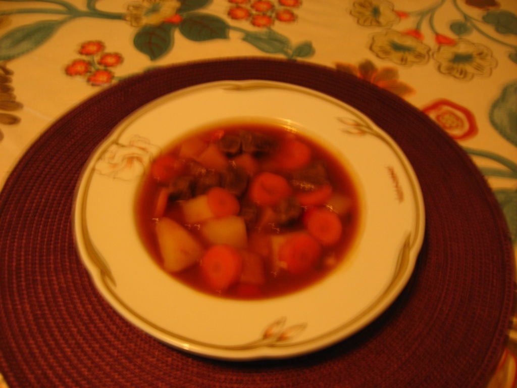 ERILAINEN LIHAKEITTO - Resepti