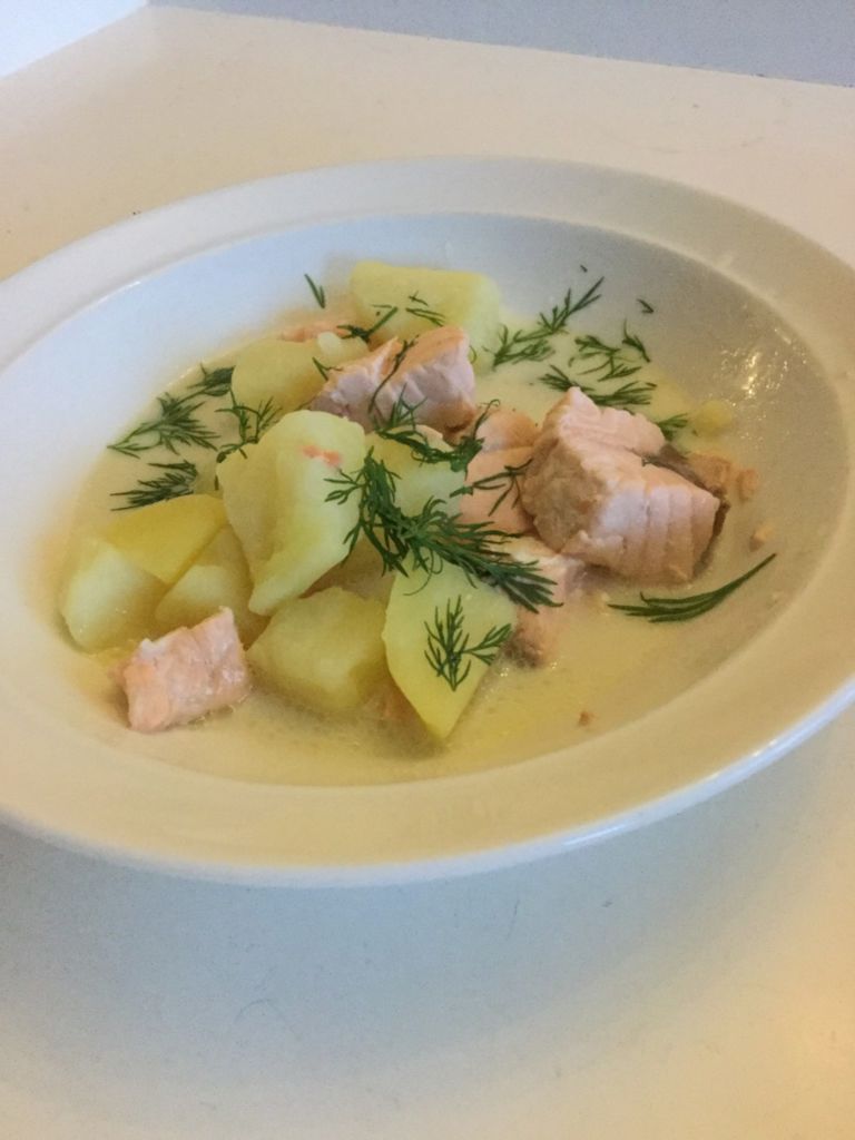 Maidoton lohikeitto - Resepti