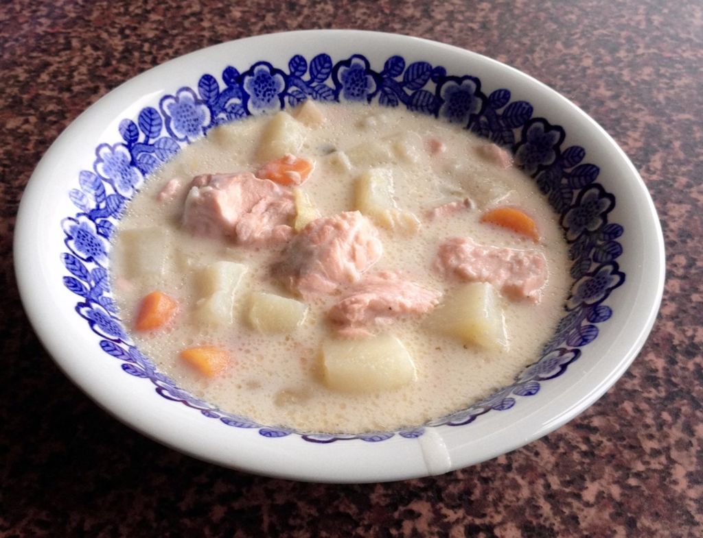 Lohikeitto - Resepti