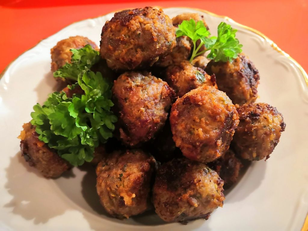 Hunajaiset Homejuusto-lihapullat - Resepti