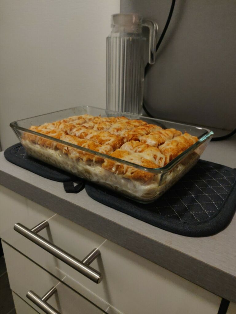 Kalapuikkomakaronivuoka - Resepti